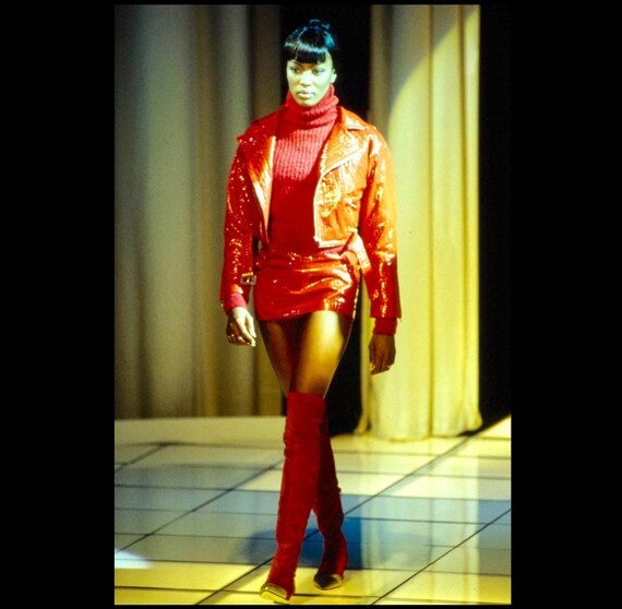 Gianni Versace F/W 1994 red suede and gold over the k… - Gem