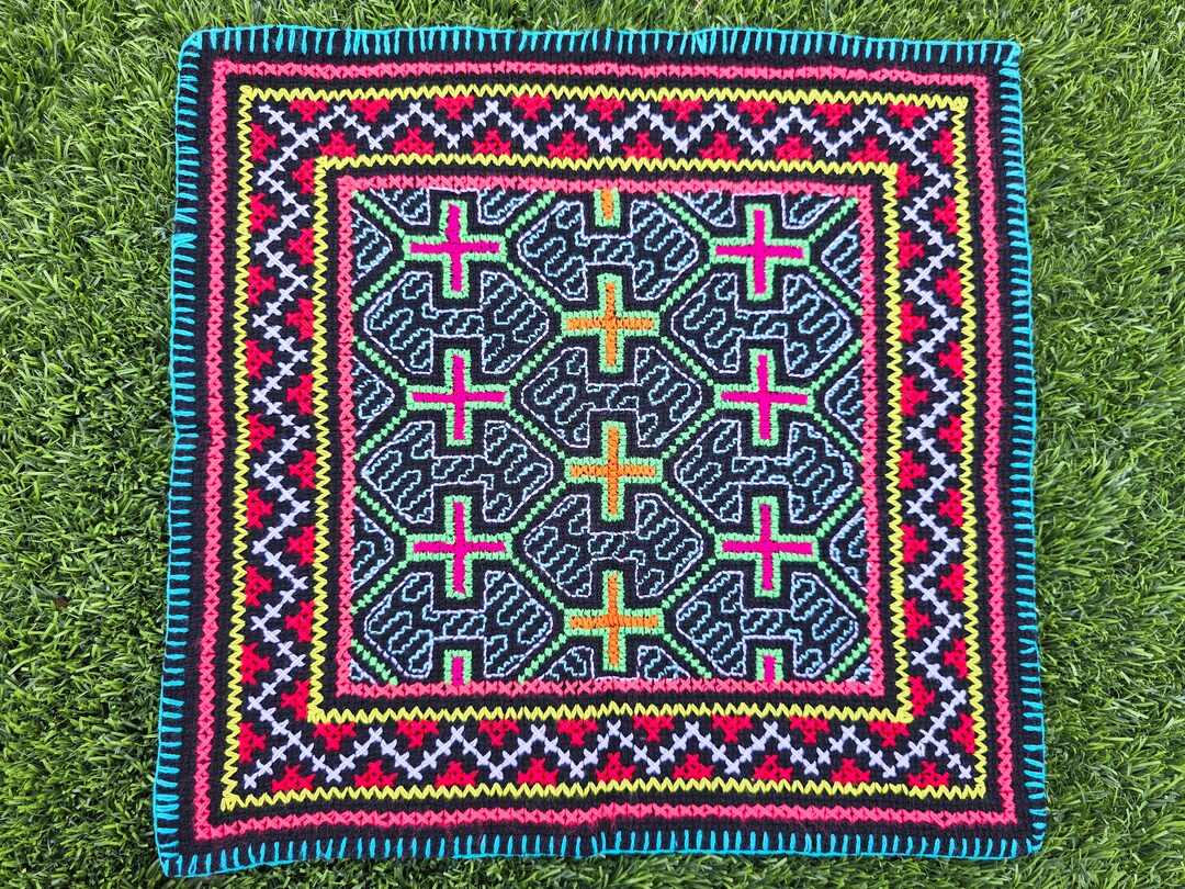 34x33cm Shipibo Tapestry - Etsy