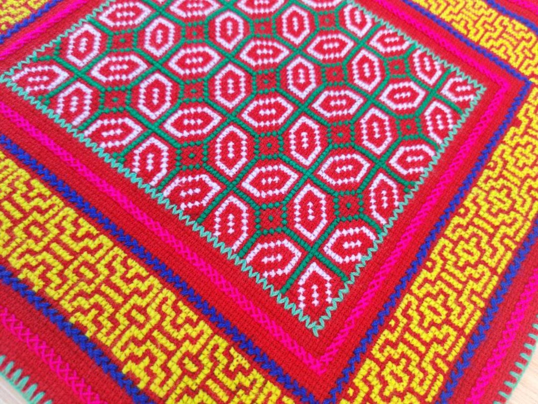 37x37cm Shipibo Tapestry - Etsy