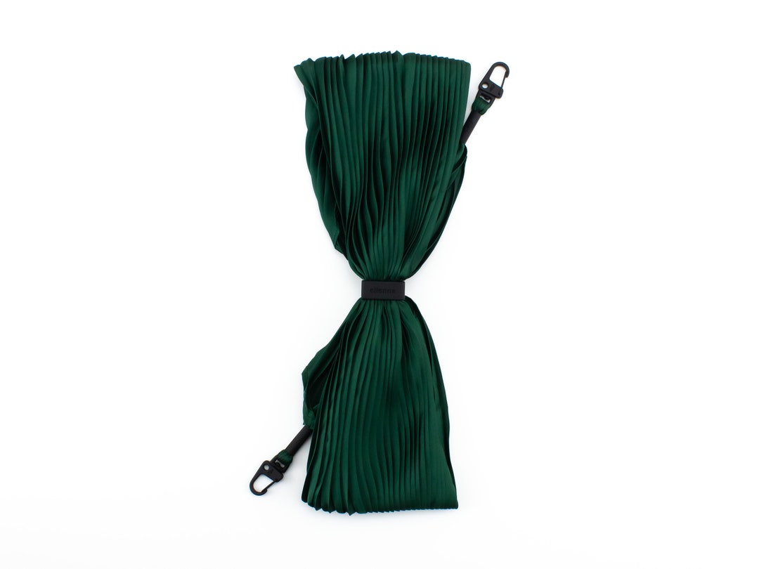 Lanyard Made of Pleated Fabric Green With Carabiner - Handmade by ...