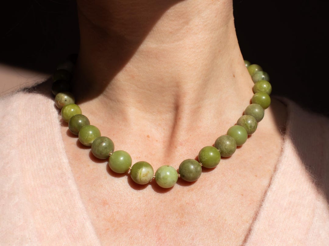Halskette Aus Naturstein Chinesische Jade Perlen Mit 18K Vergoldetem ...