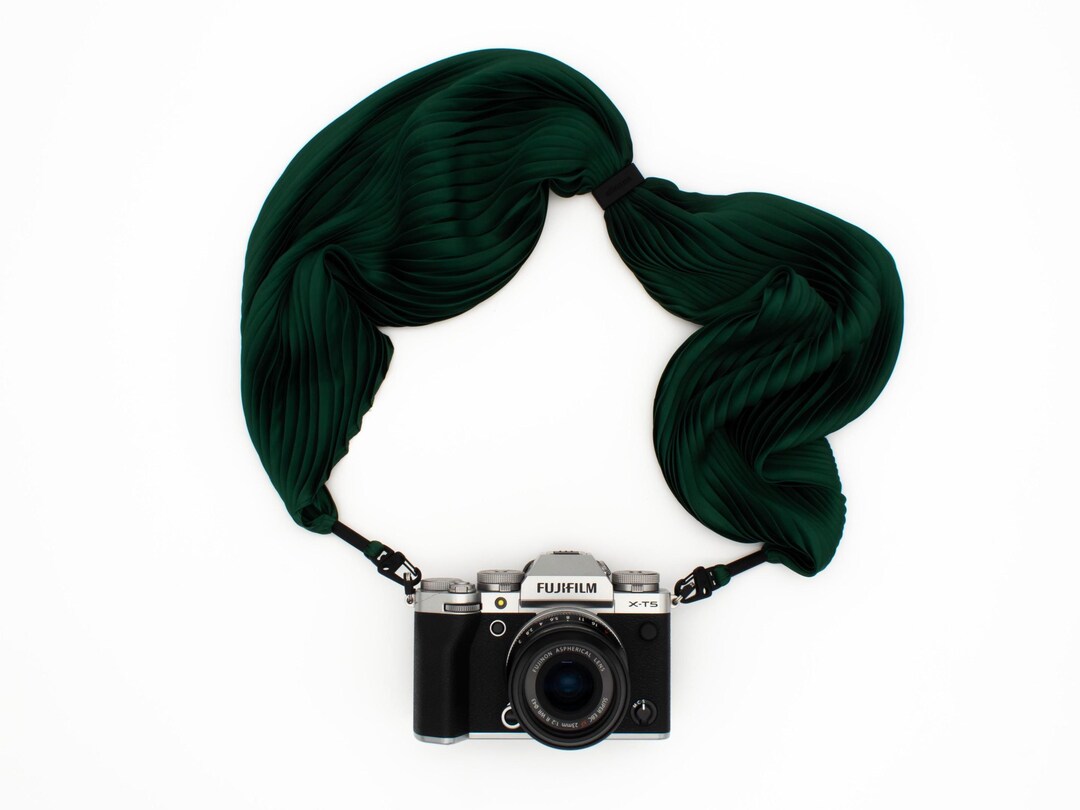 Camera Strap Made of Pleated Fabric Green With Carabiner - Handmade by ...
