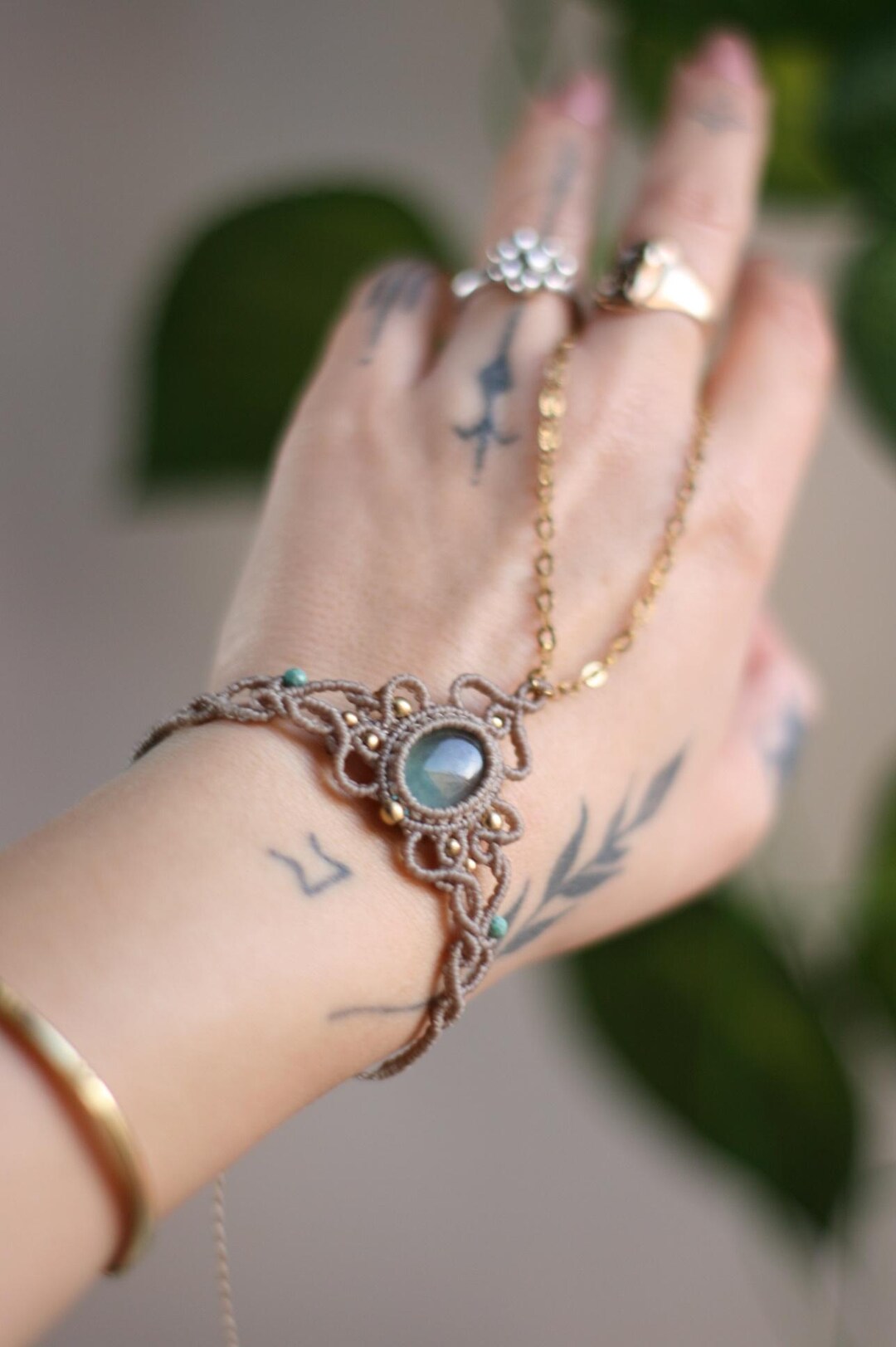 Fluorite Beige Slave Bracelet Ring. Weeding Event. Gold Plated Chains ...