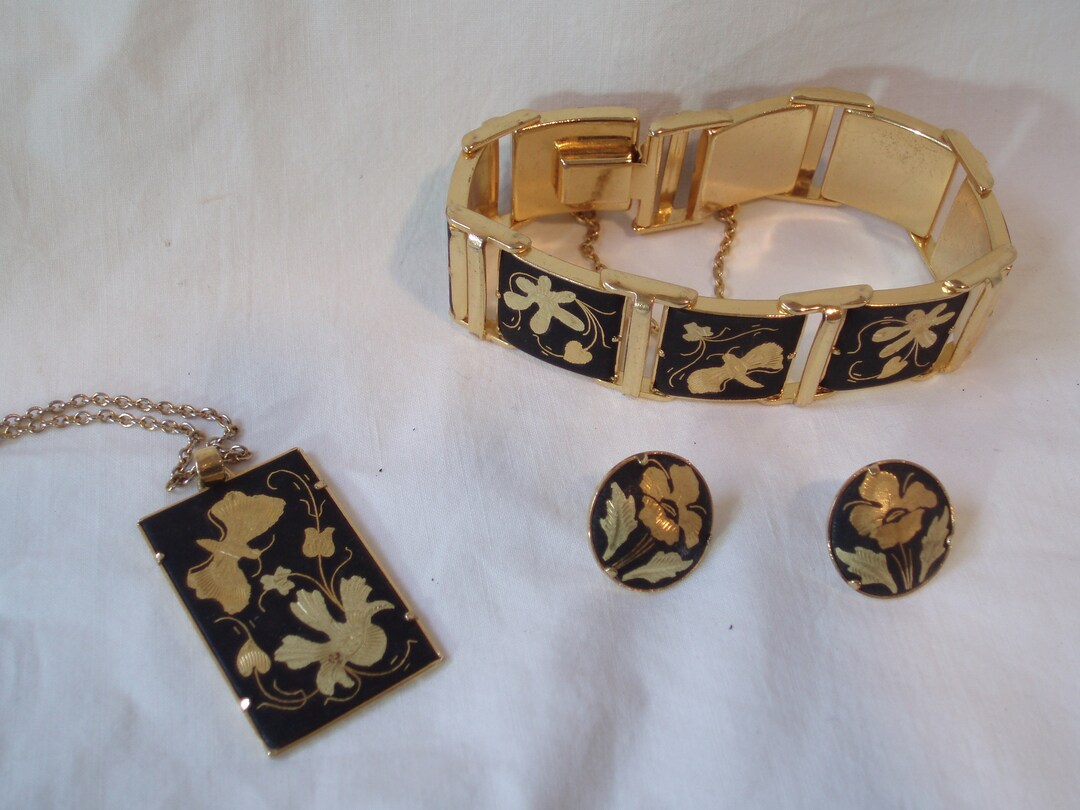Vintage Spanish Damascene Cuff Bracelet, Earrings, Pendant Set - Etsy