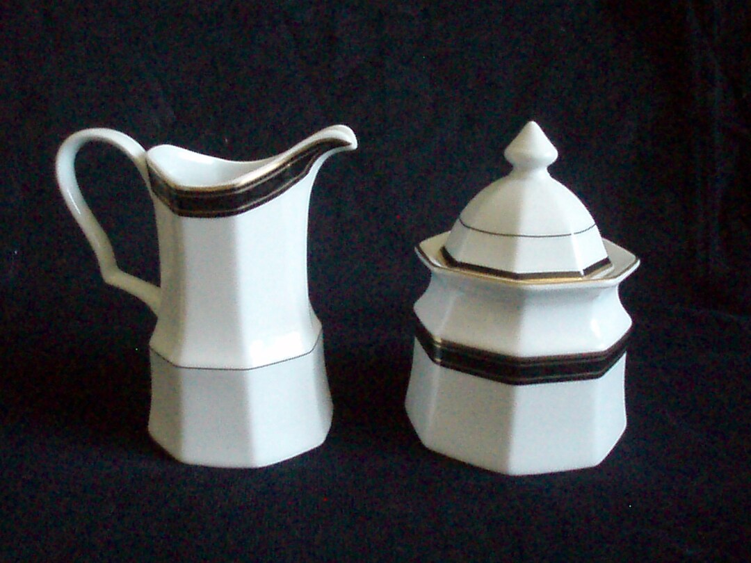 Christopher Stuart Sugar and Creamer Schwarzes Kleid Muster - Etsy ...