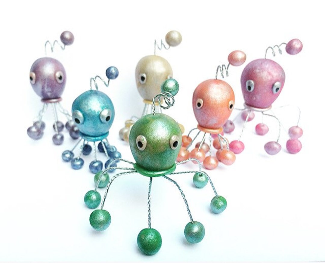 Cute Mini Octopus / Sea Creature Robot - Colourful - Desk Accessories ...