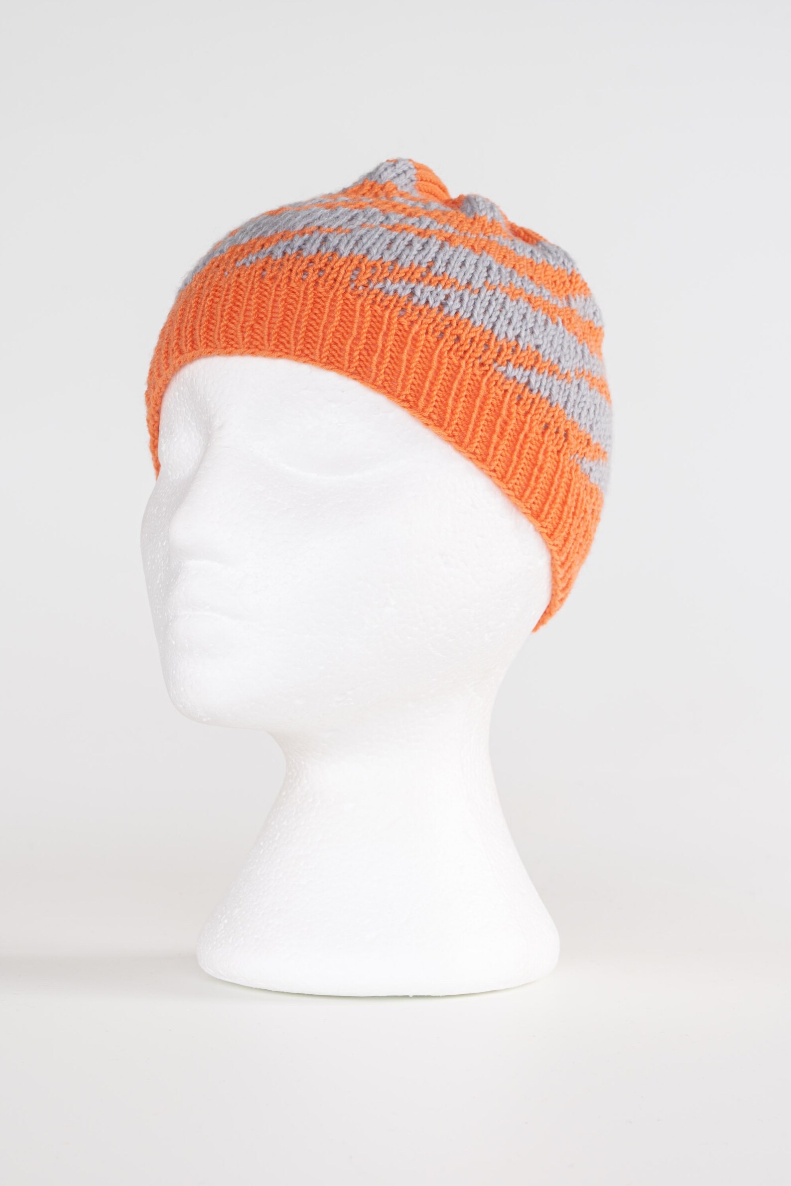 Orange bonnet with grey flashes at Jacquard point handmade | Etsy