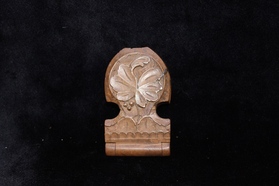Antique Carved Wood Pocket Watch Stand: Edelweiss Travel Display - Etsy