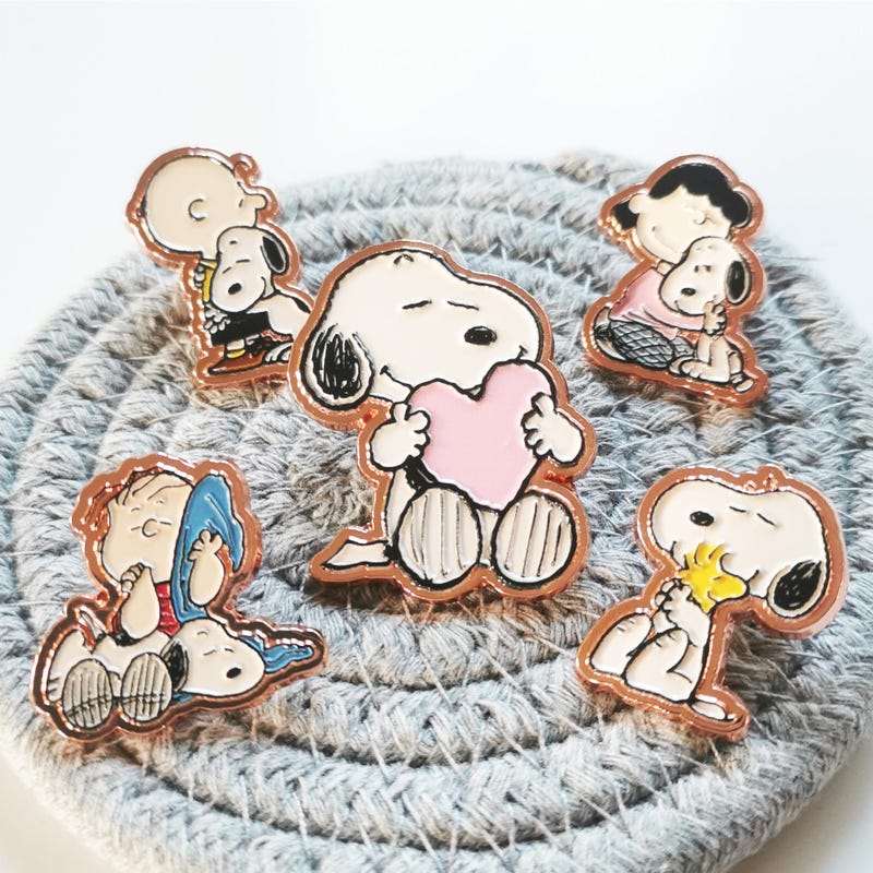 Linus and Snoopy - Etsy