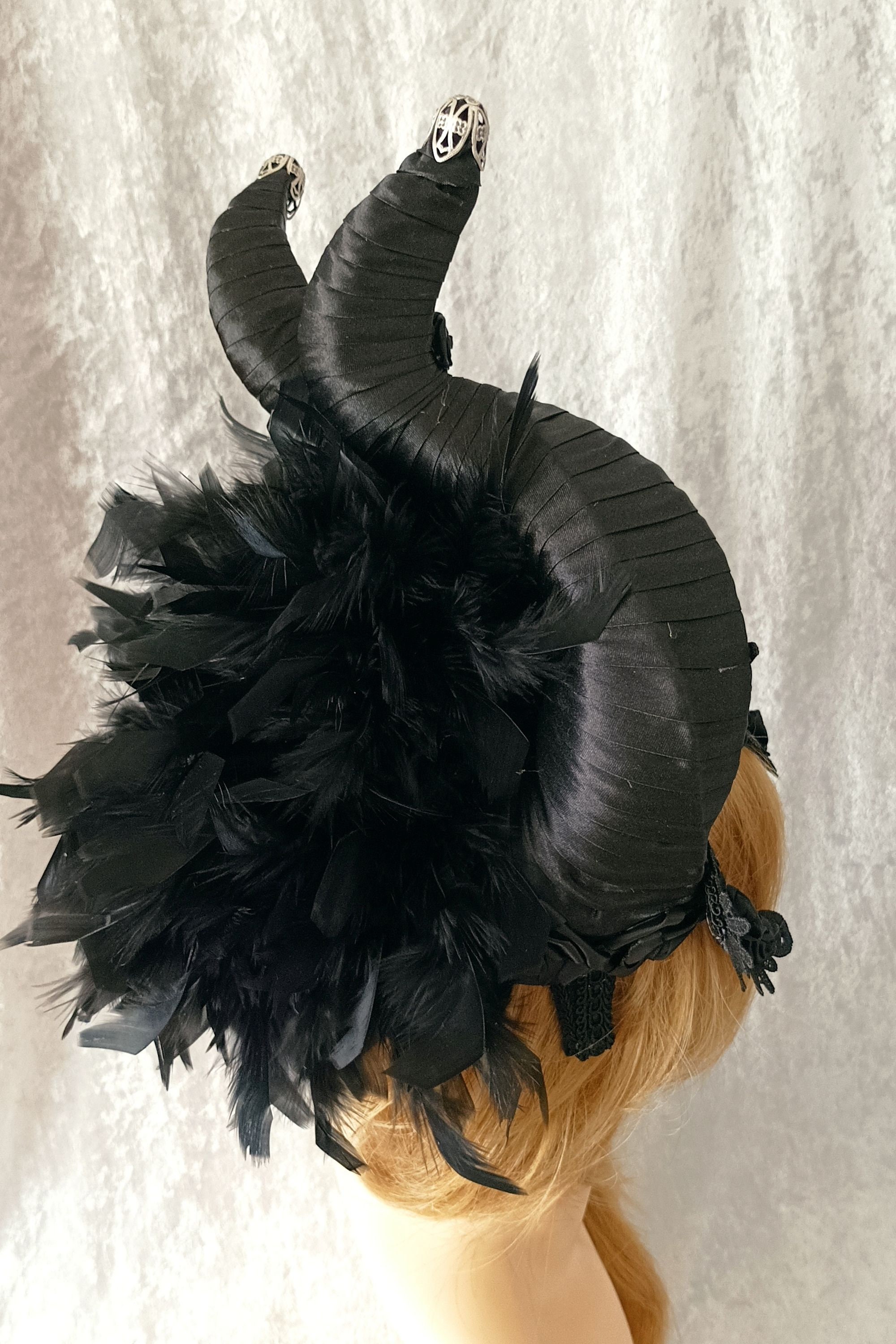 Gothic Feather Headdress Horns With Skull Gothic Hat Black Feather ...