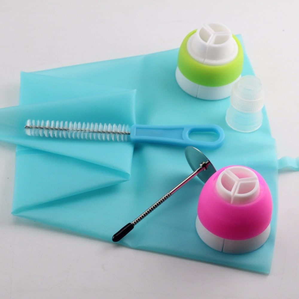 Large Set of Icing Tools Piping Bags Icing Tips Nozzles 88 Pcs - Etsy