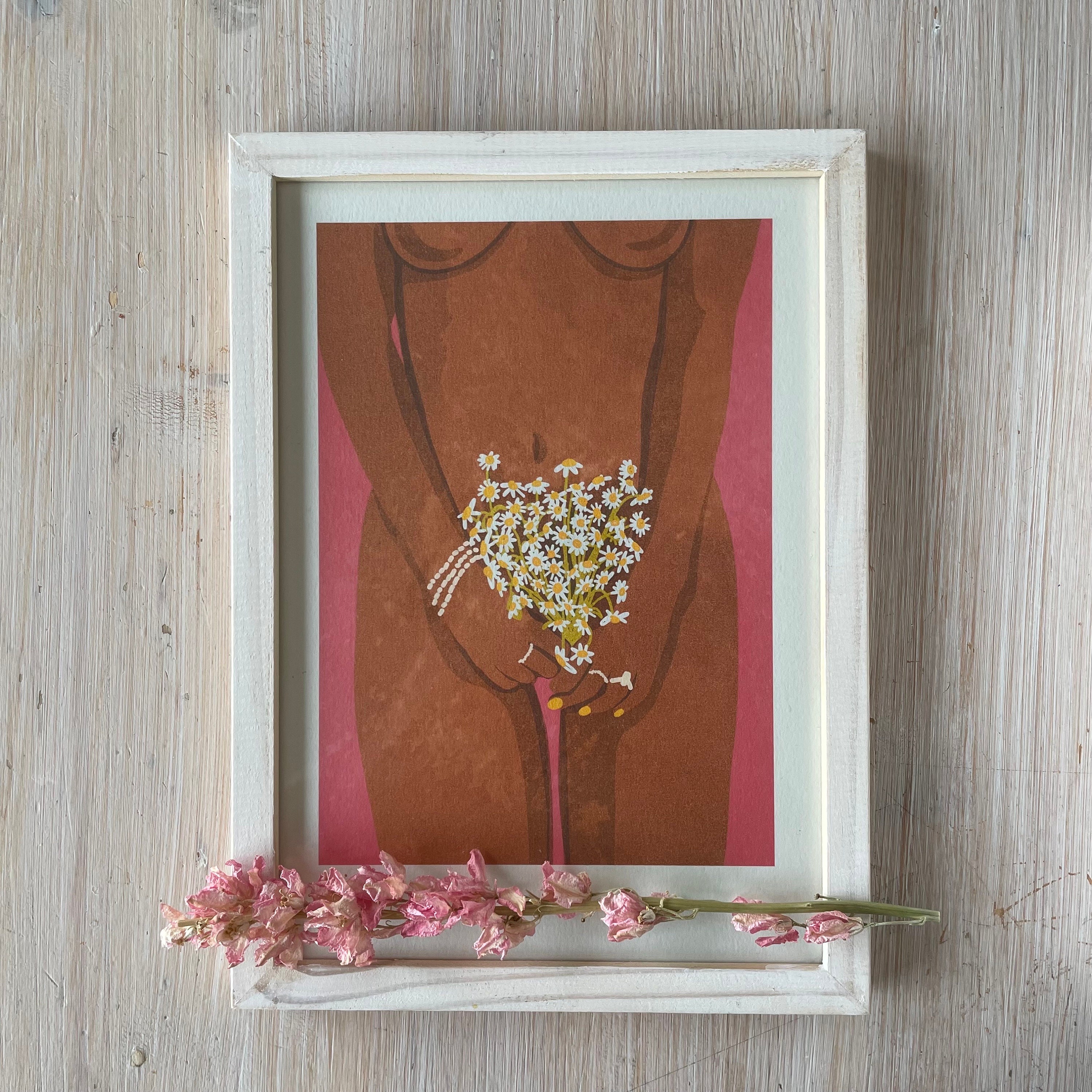 Art Print "wearing flowers" Illustration von Raissa Oltmanns — Raissa Oltmanns Illustration