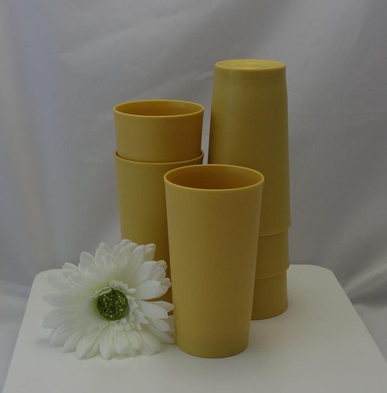 Tupperware Glasses Harvest Gold Plastic Tumblers Vintage Tupperware ...