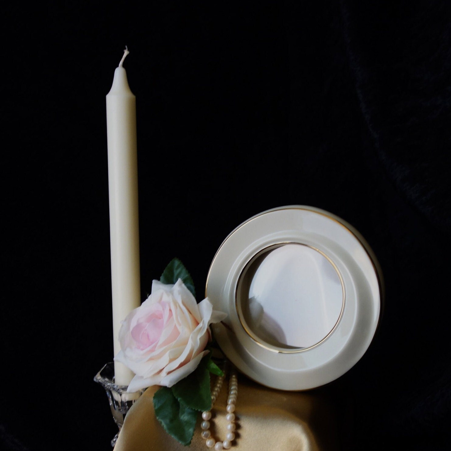 Lenox Round Porcelain Photo Frame 24K Gold Trim, Gift for Mom, Tabletop ...