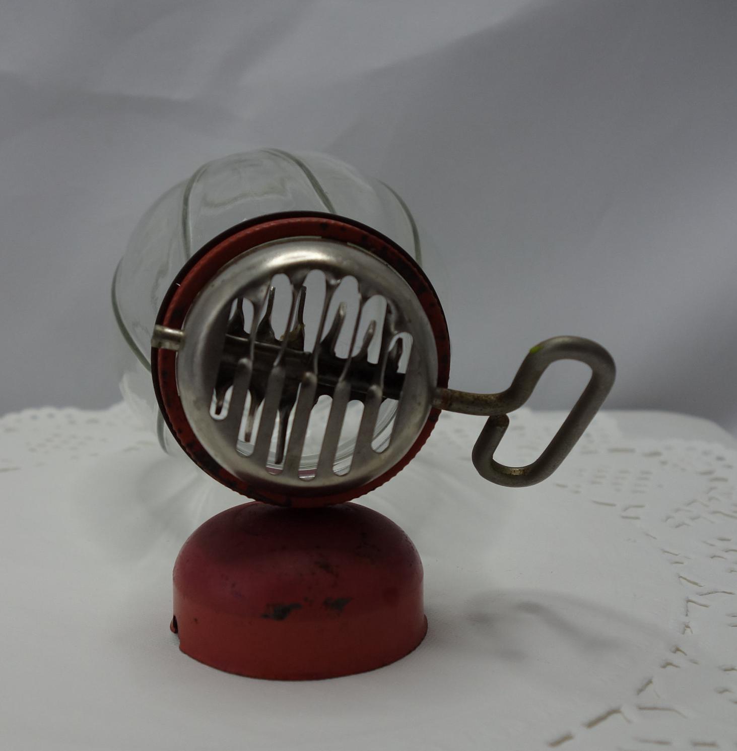 Vintage Nut Grinder Armstrong Cork Company Nut Chopper Key Crank Retro ...