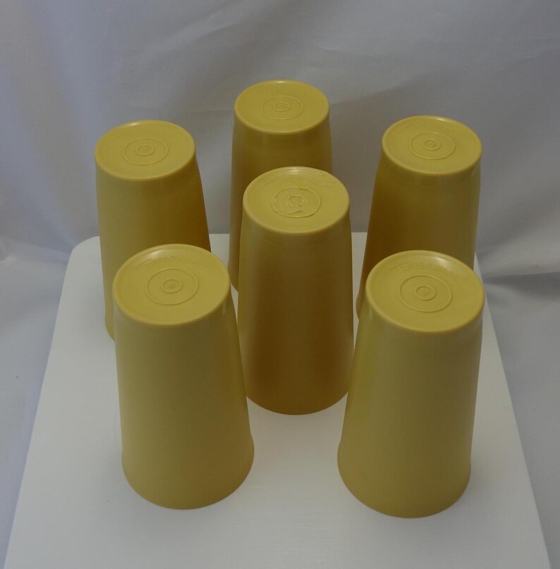 Tupperware Glasses Harvest Gold Plastic Tumblers Vintage Tupperware ...