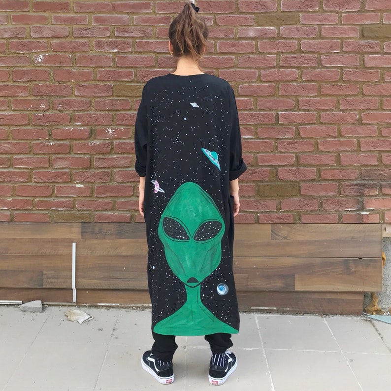 Hand-painted Alien Linen Kimono: Bohemian Space Kaftan Robe - Etsy