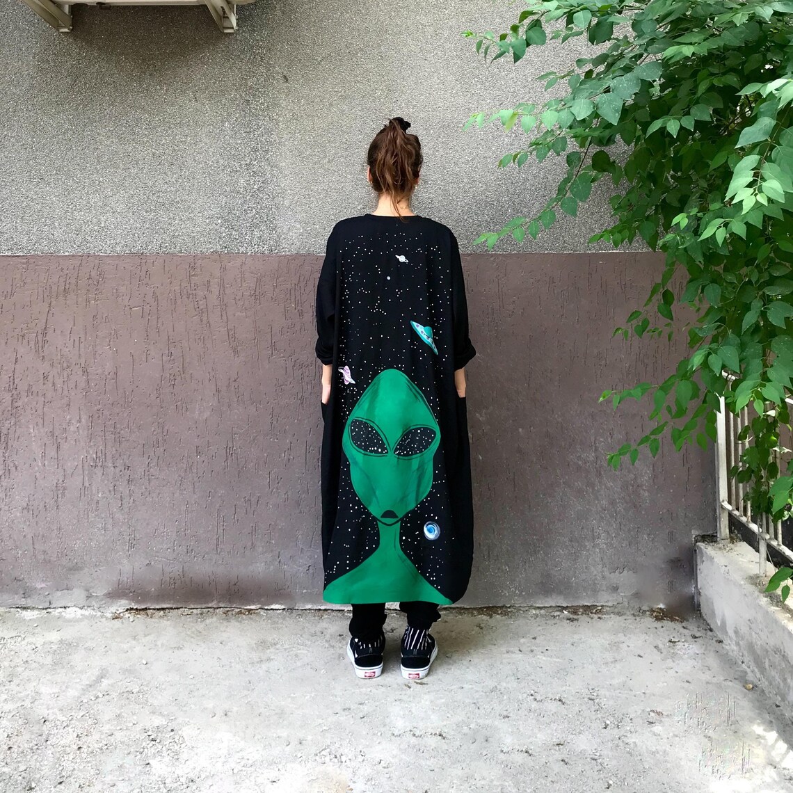 Hand-painted Alien Linen Kimono: Bohemian Space Kaftan Robe - Etsy