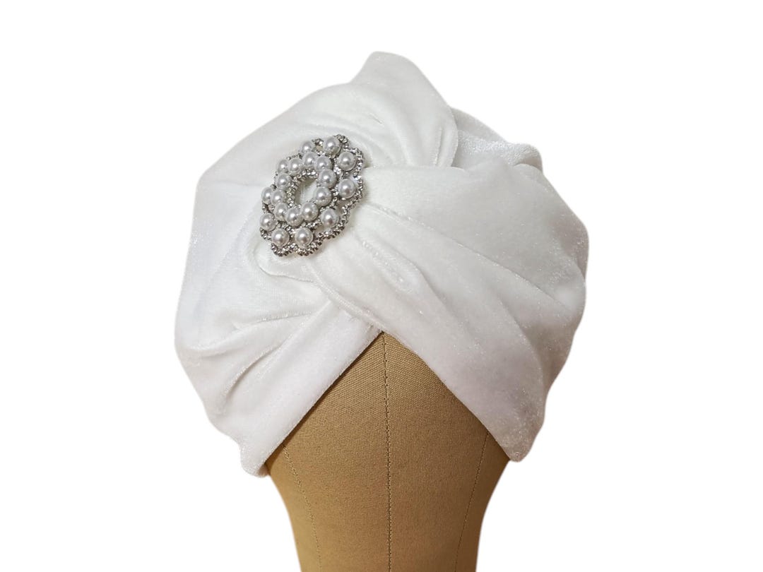 Cross WHITE Turban With JEWEL Brooch, BRIDAL Turban, Luxury Ceremony ...