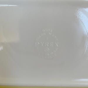 Vintage Pyrex Ovenware 1 1/2 Ct Made in USA Number 0503 Yellow and ...