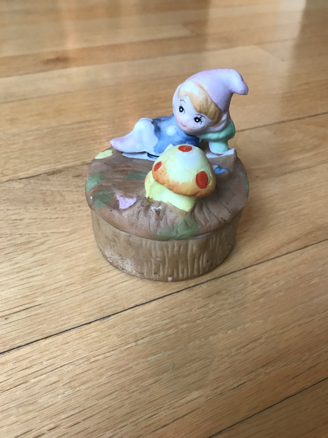 Vintage Ceramic Woodland Purple Pixie / Fairy Round Trinket Jewelry Box ...