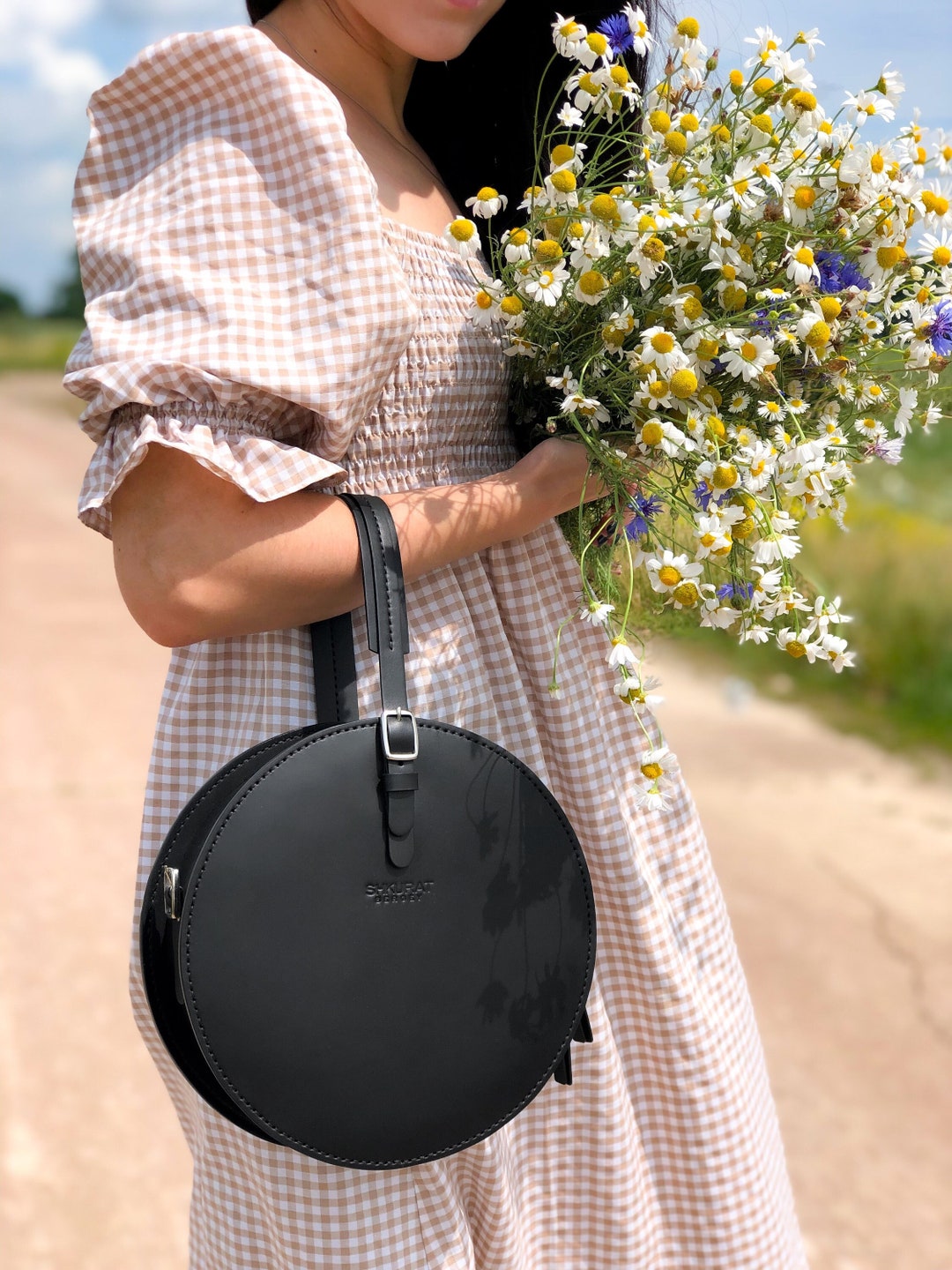 Structured Circle Crossbody Bag. Black Leather Round Bag - Etsy