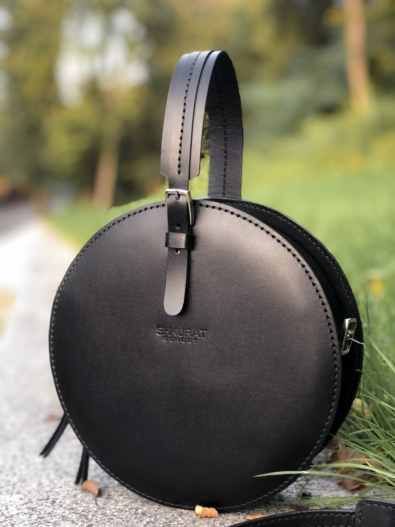 Structured Circle Crossbody Bag. Black Leather Round Bag - Etsy