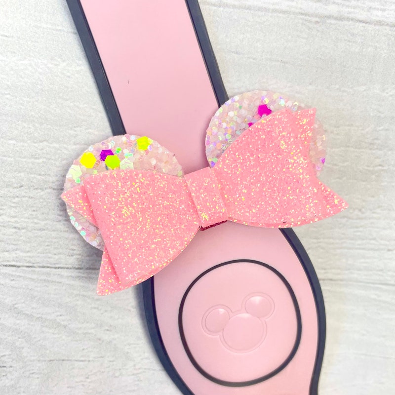 Magic Band Puck Holder - Etsy