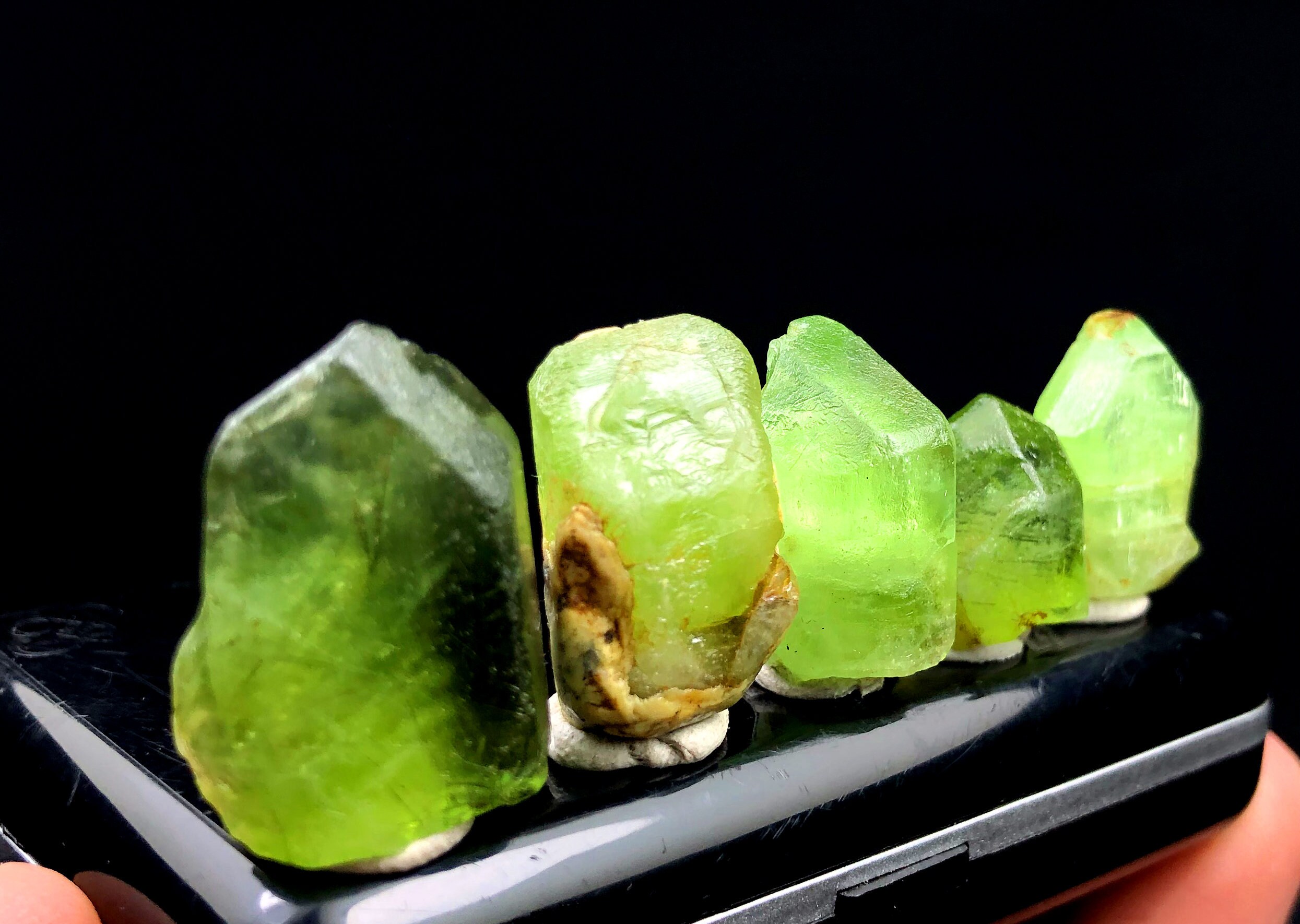Peridot Crystal Olivine Peridot Crystal From Sapat Pakistan - Etsy