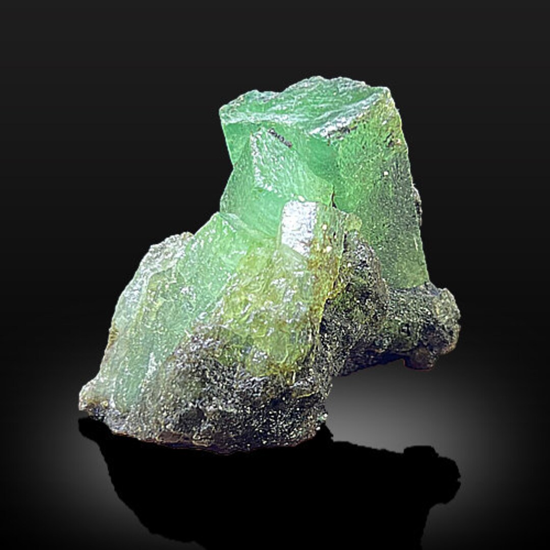 Twin Cluster of Emerald Specimen, Natural Hexagonal Shape Emerald ...