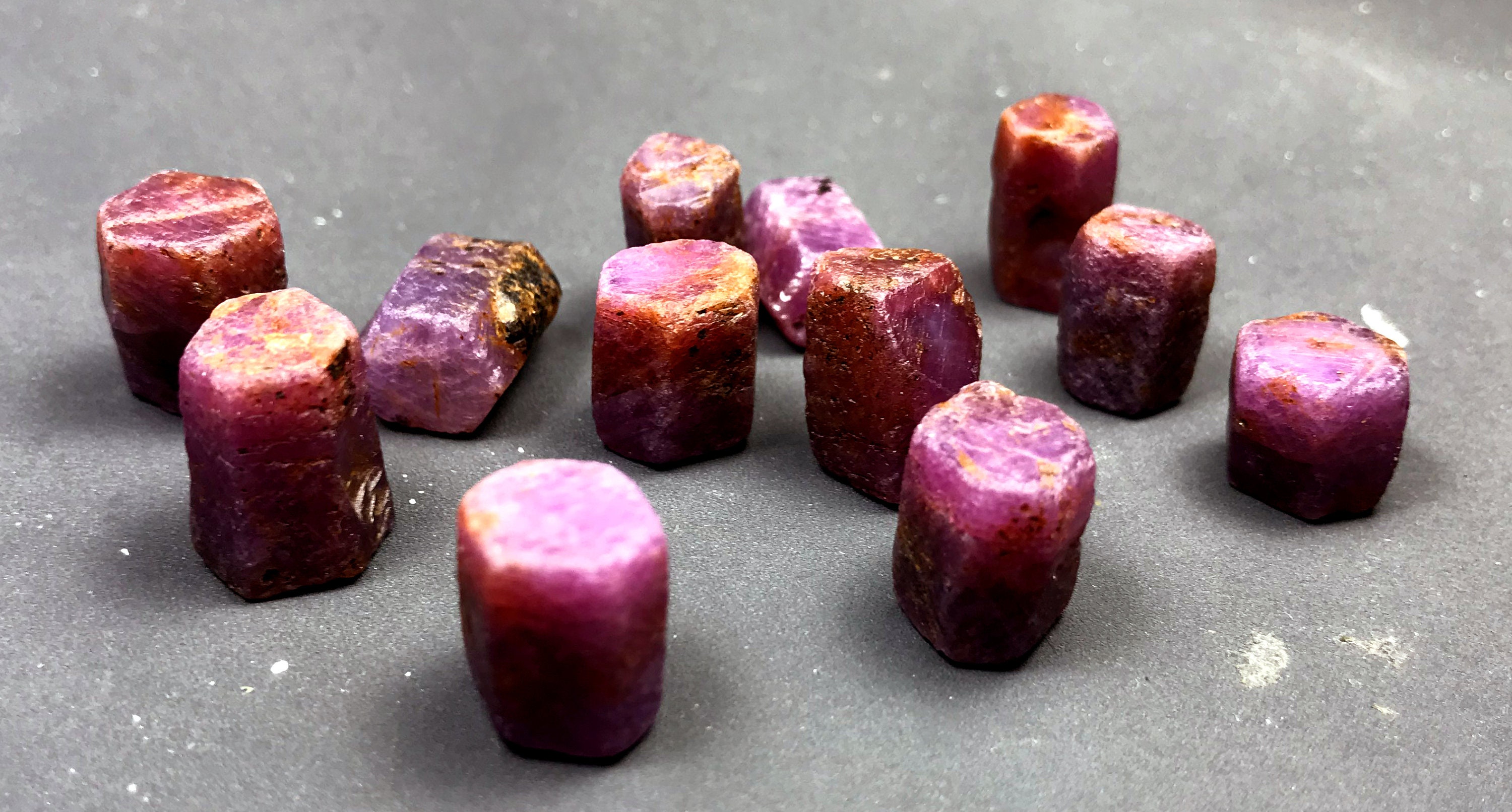 Ruby Record Keeper Ruby Crystals Parcel 43 Gram 12 Pcs - Etsy