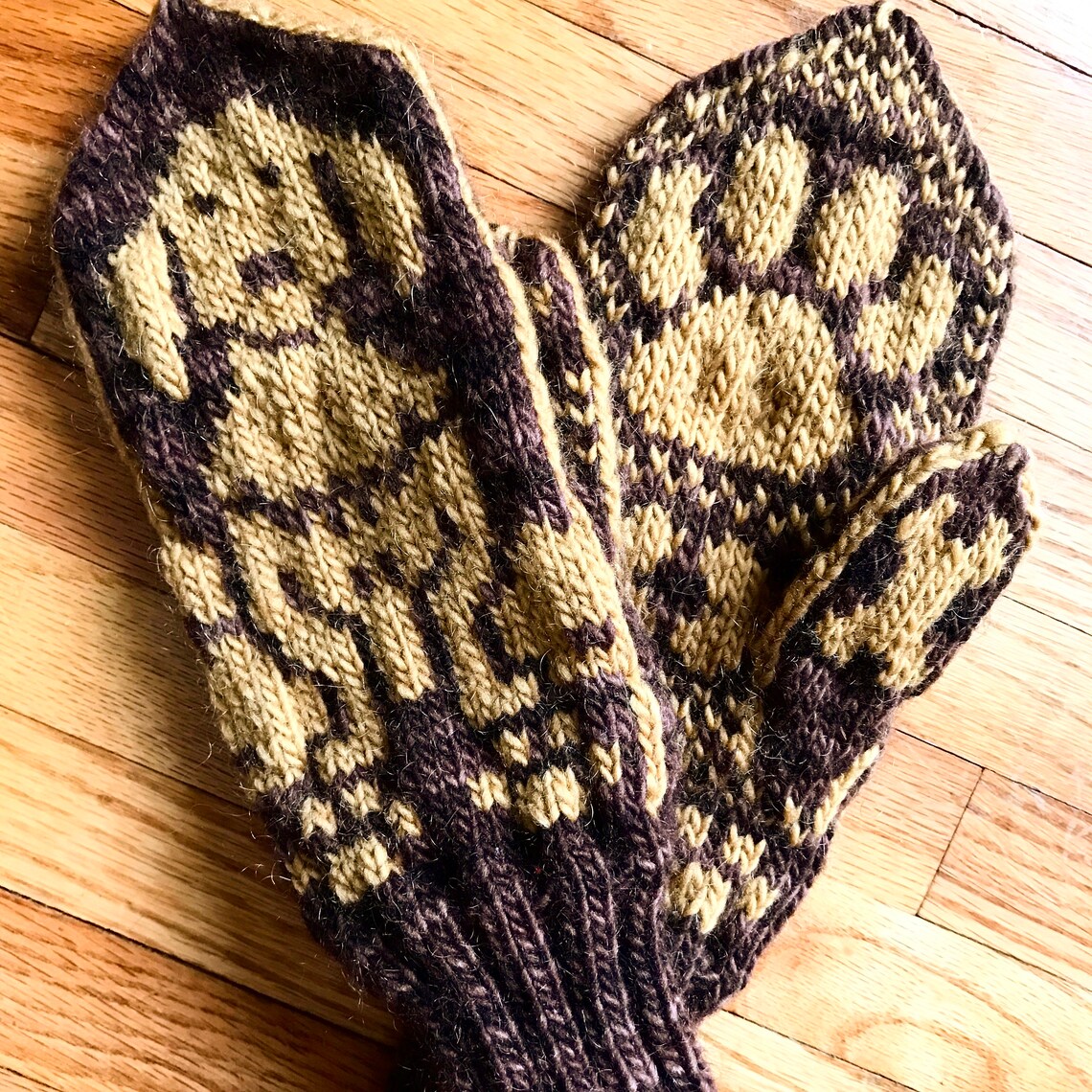 Two Stranded Knitting Pattern: Golden Retriever Mitten Knitting Pattern ...