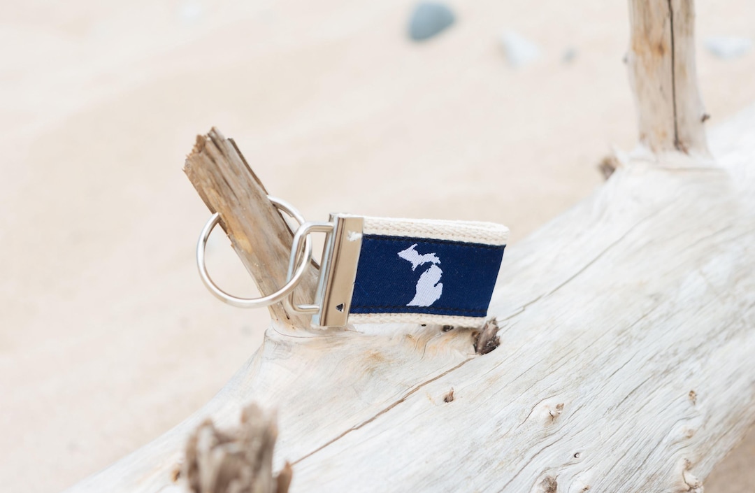 State of Michigan Key Chain - Etsy
