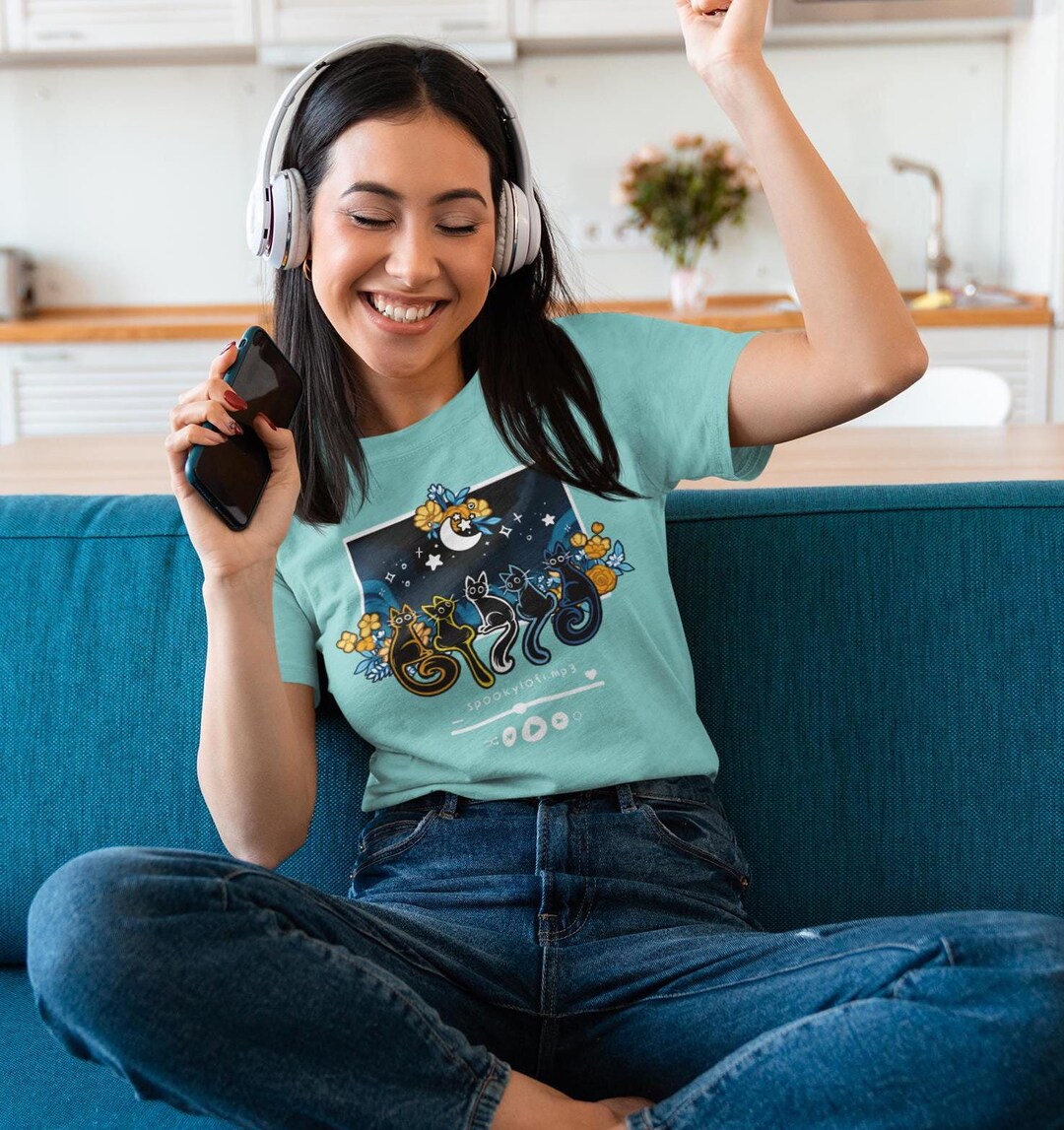 Aroace Subtle Pride Cat T-shirt | Aroace Pride, Cute Aro Clothes, Ace ...