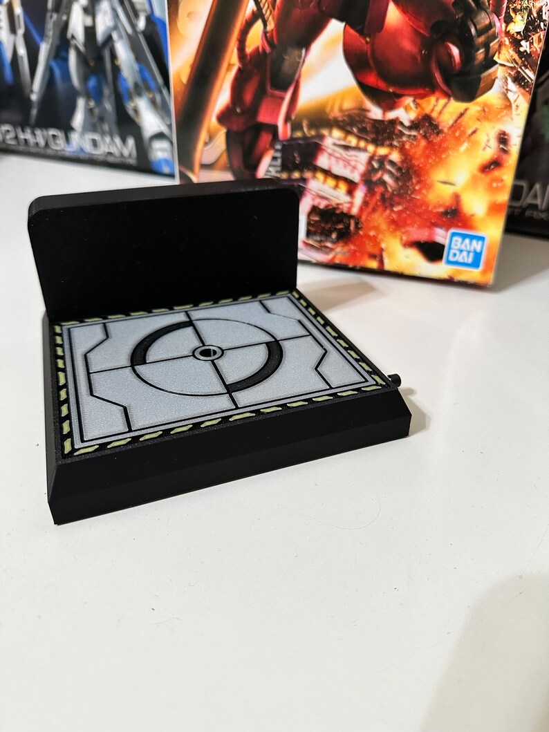 Gundam Model LED Display Platform, Customizable, for 1/100 and 1/144 ...