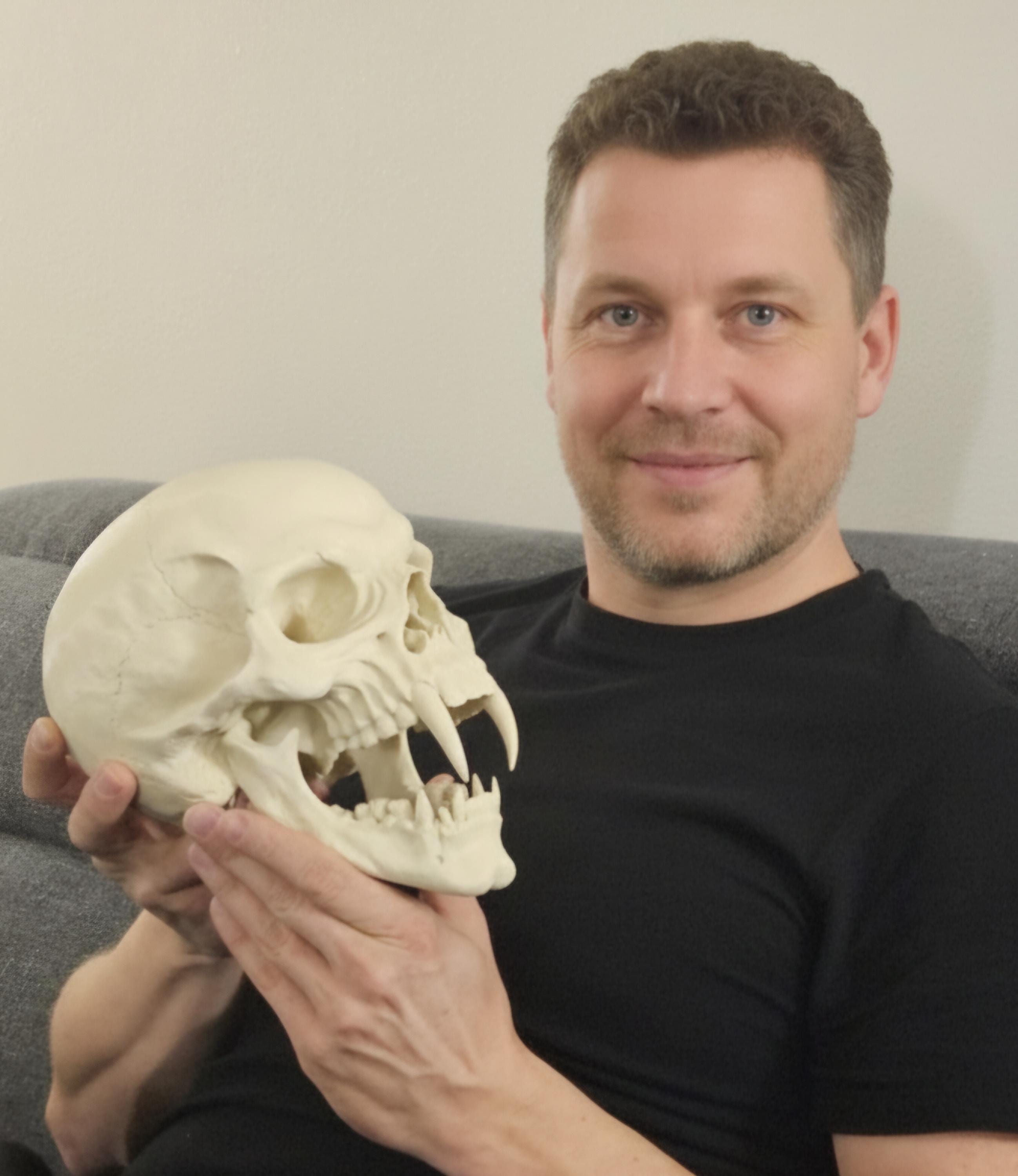 Vampire Fanged Skull Statue | Dark Fantasy Horror Decor | Demon Bones ...