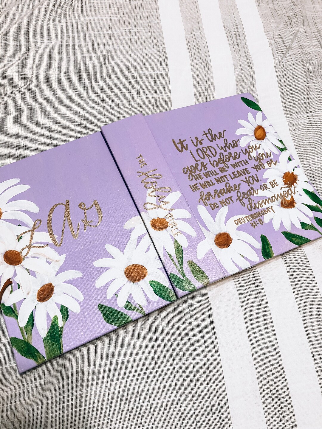Daisy Custom Painted Bible, Personalized Bible, Hand Painted Holy Book ...