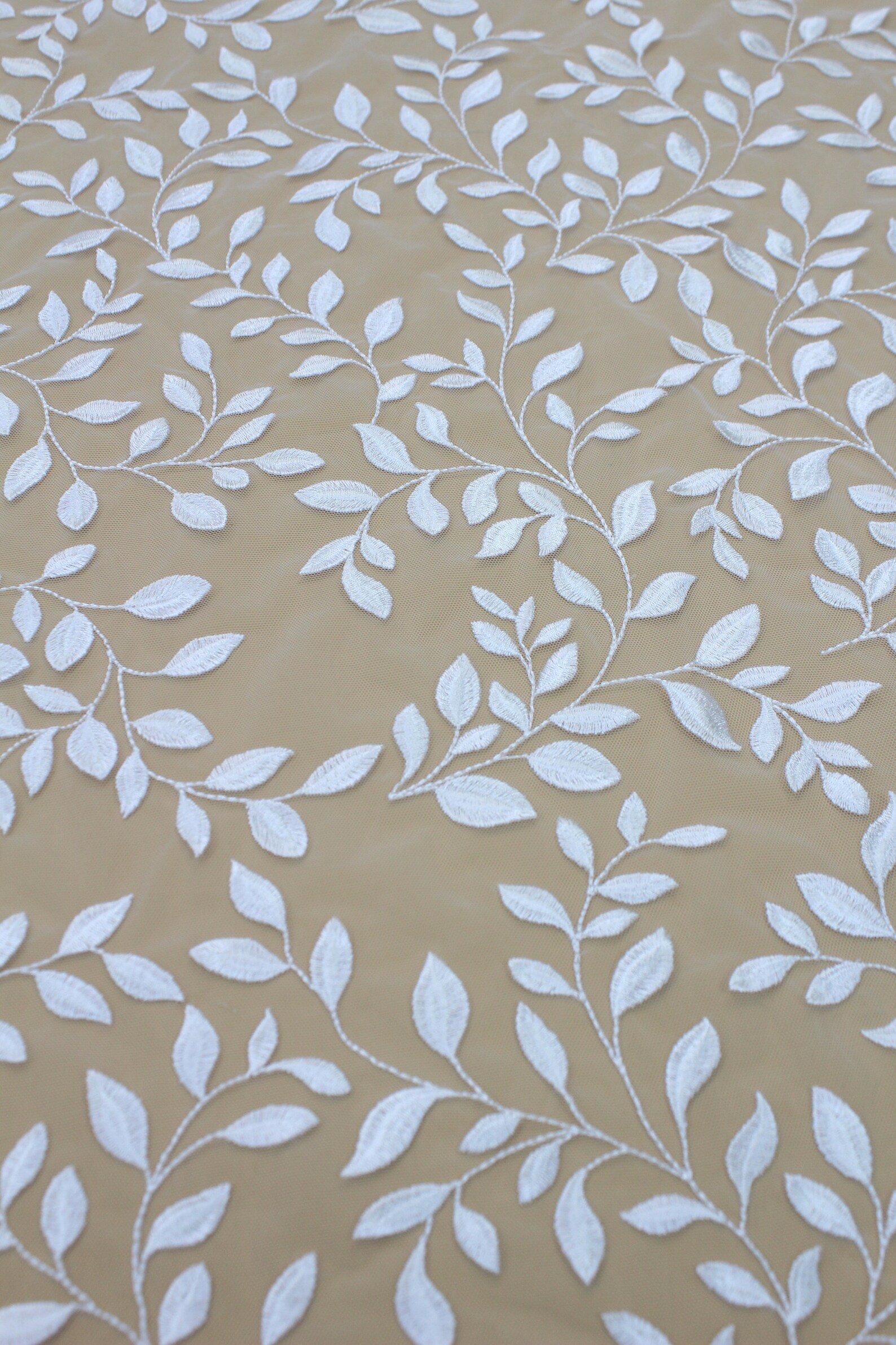 Vintage New Style Lace Fabric Off-white Embroidery Leaf Lace Mesh Craft ...