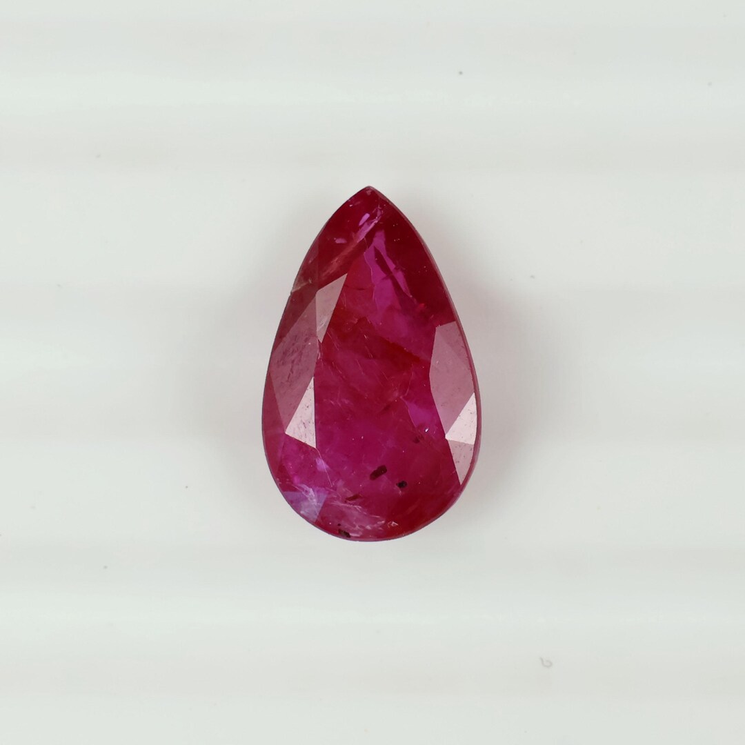 Pigeon Blood Ruby, Rare Ruby, Untreated Natural Old Burma Ruby, 11x7mm ...