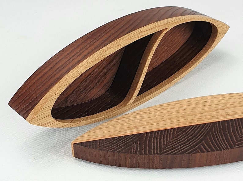 Leaf-shape Keepsake Box in 2-tone Design. Handcut From Oak - Etsy UK