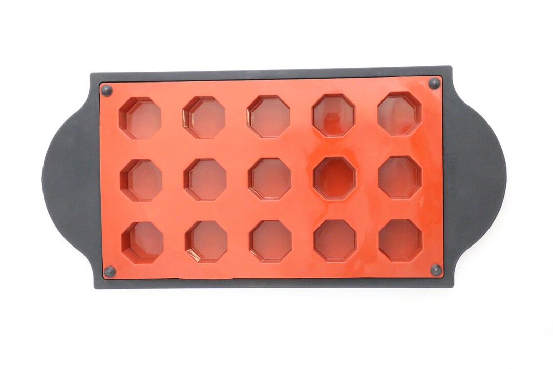 Oggibox 15-cavity Octagon Silicone Mold With Frame for Soap, Bread ...