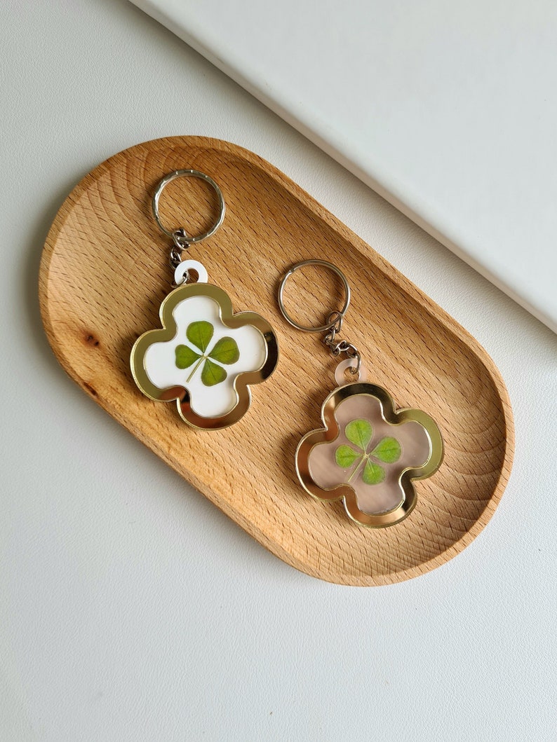 Four Leaf Clover Keyring Good Luck Gift Genuine Real Four Leaf Clover ...