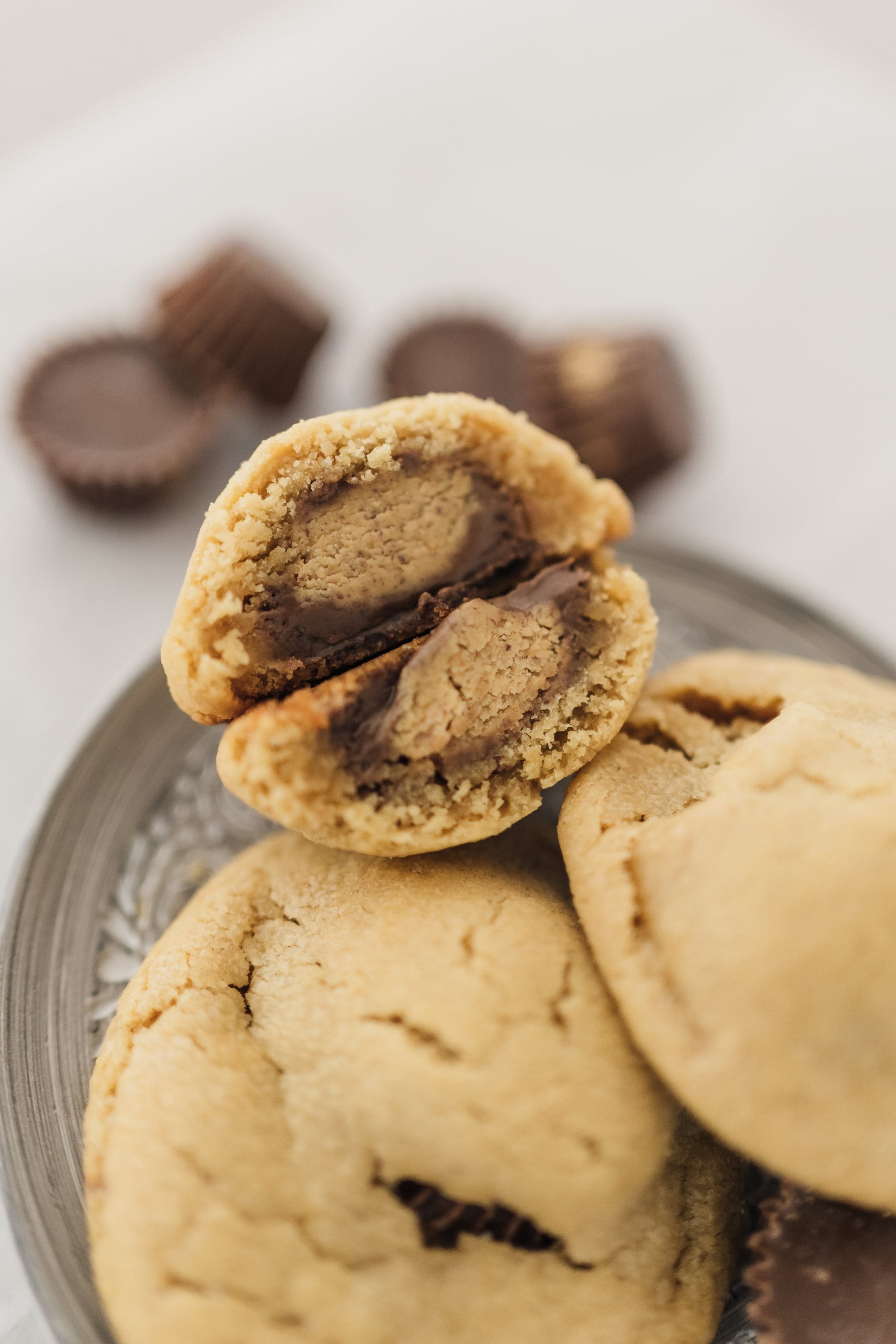 Stuffed Peanut Butter Surprise Cookie Recipe, Christmas Baking, Quick ...