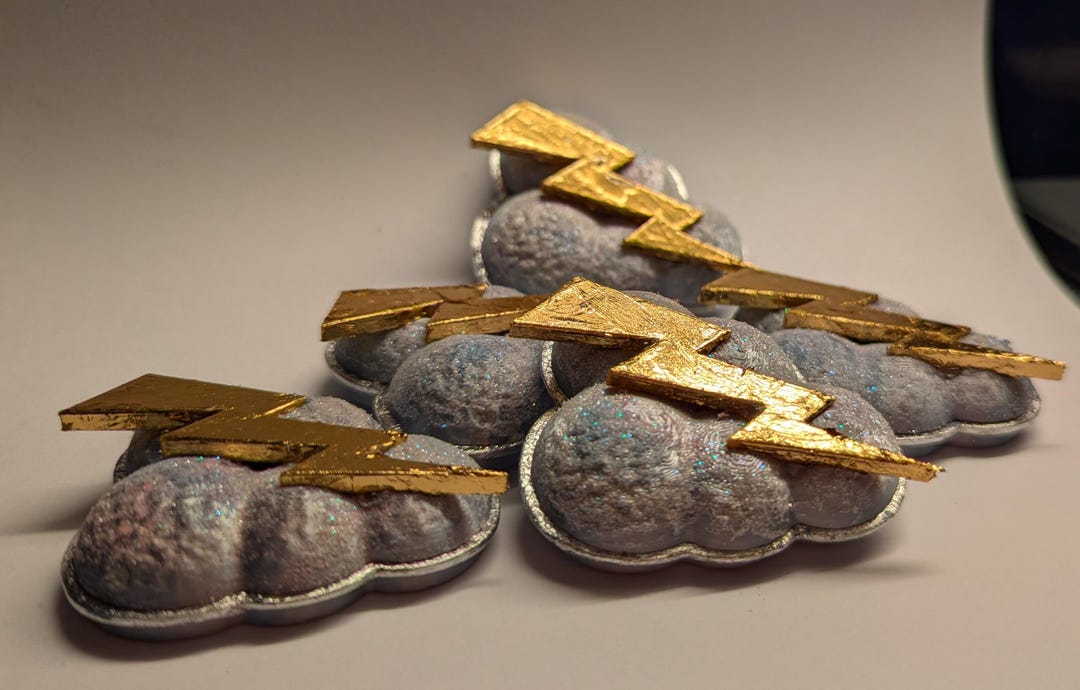 Wonka 2023 Display Silver Lining - Etsy