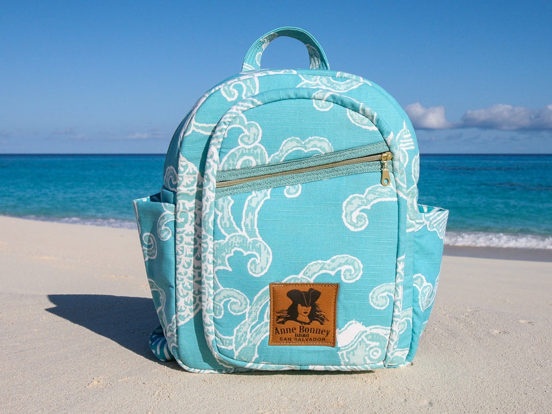 Stylish Backpack Pattern With Front & Side Pockets and Padded Shoulder ...