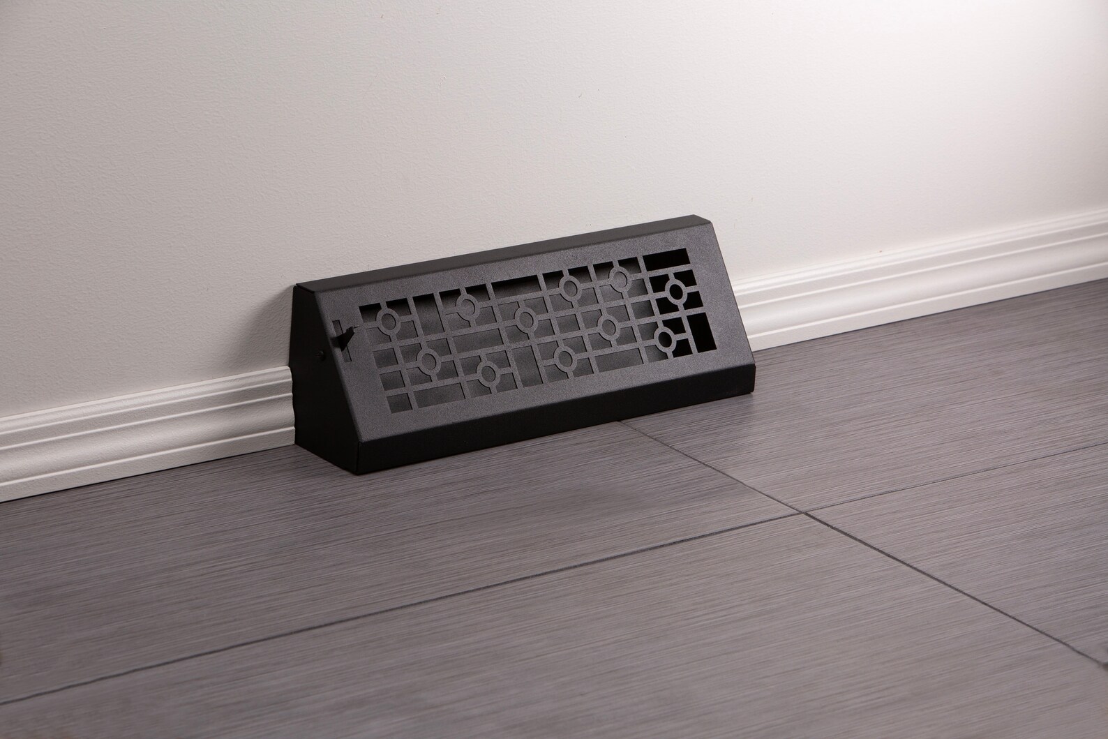 Modern Design 15-inch Baseboard Vent, Black Finish, With Adjustable ...