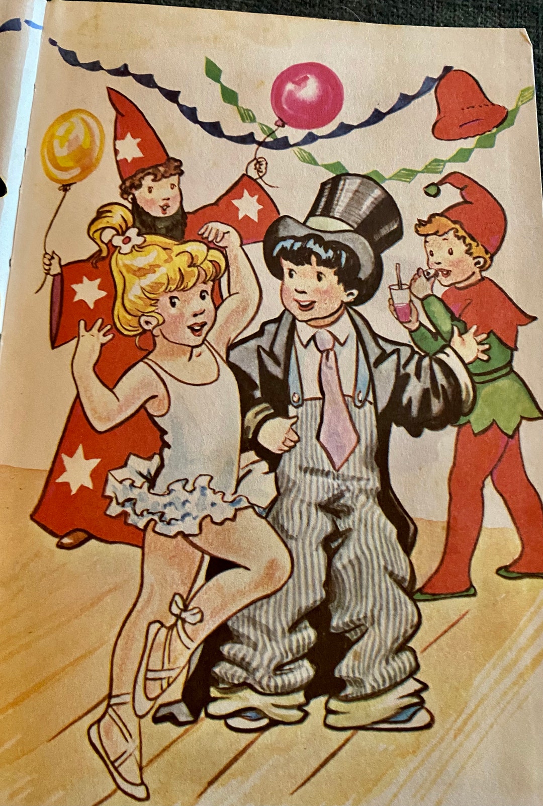 Mark and Mandy Dressing up by Lornie Leete-hodge. Vintage Hardcover. - Etsy