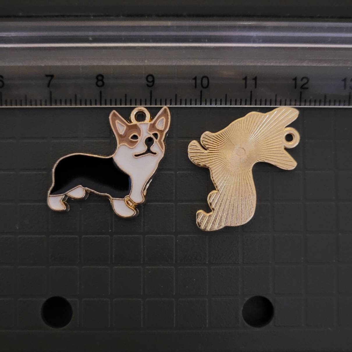 Corgi Dog Charm, Metal and Enamel, Gold Coloured, Enamel, Pet Lover ...