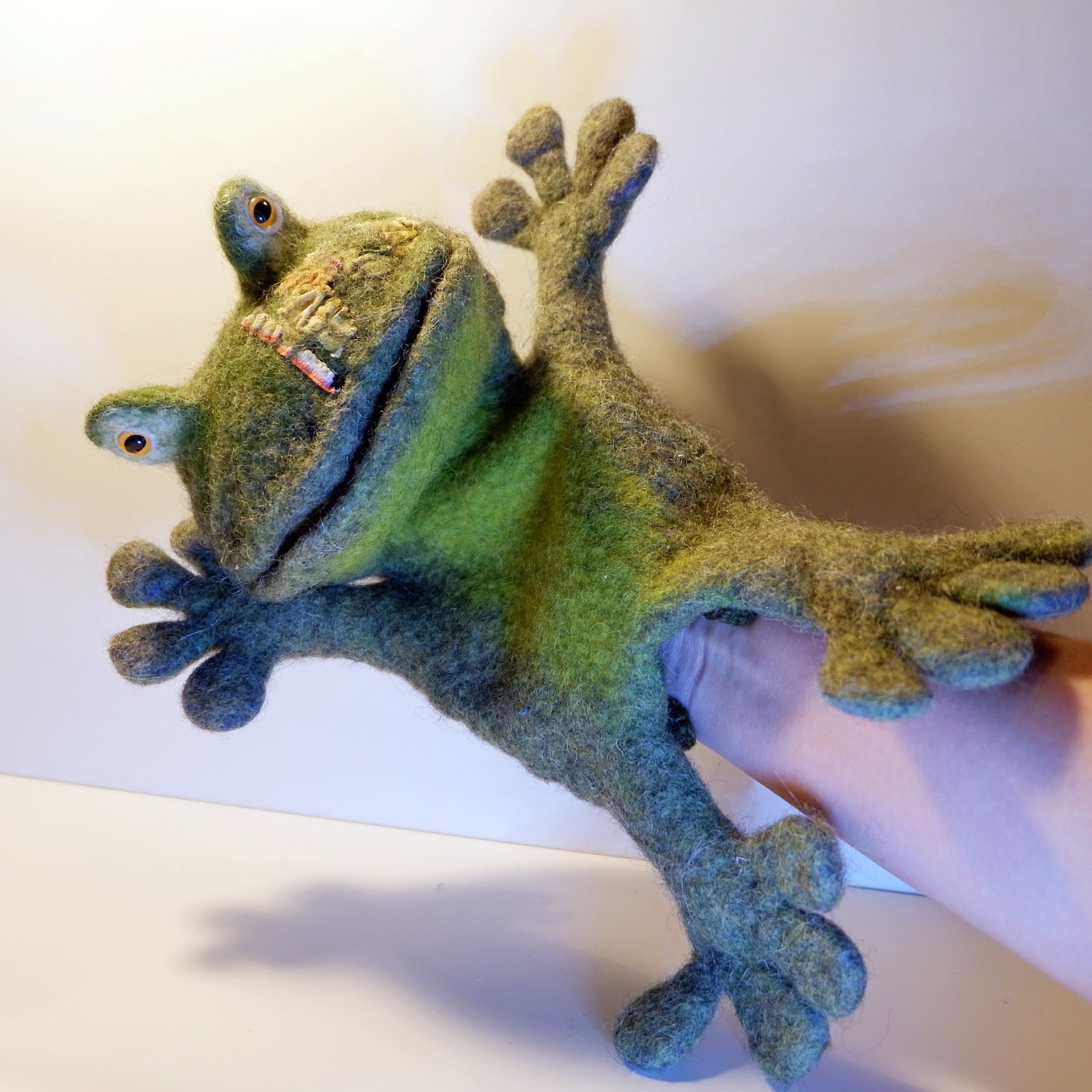 Frog puppet green toad glove doll puppet theater toy. | Etsy