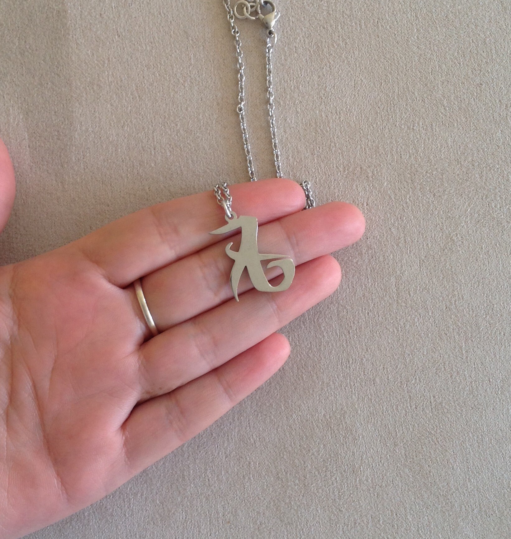 Shadowhunters Love Rune Charm Collar - Etsy España